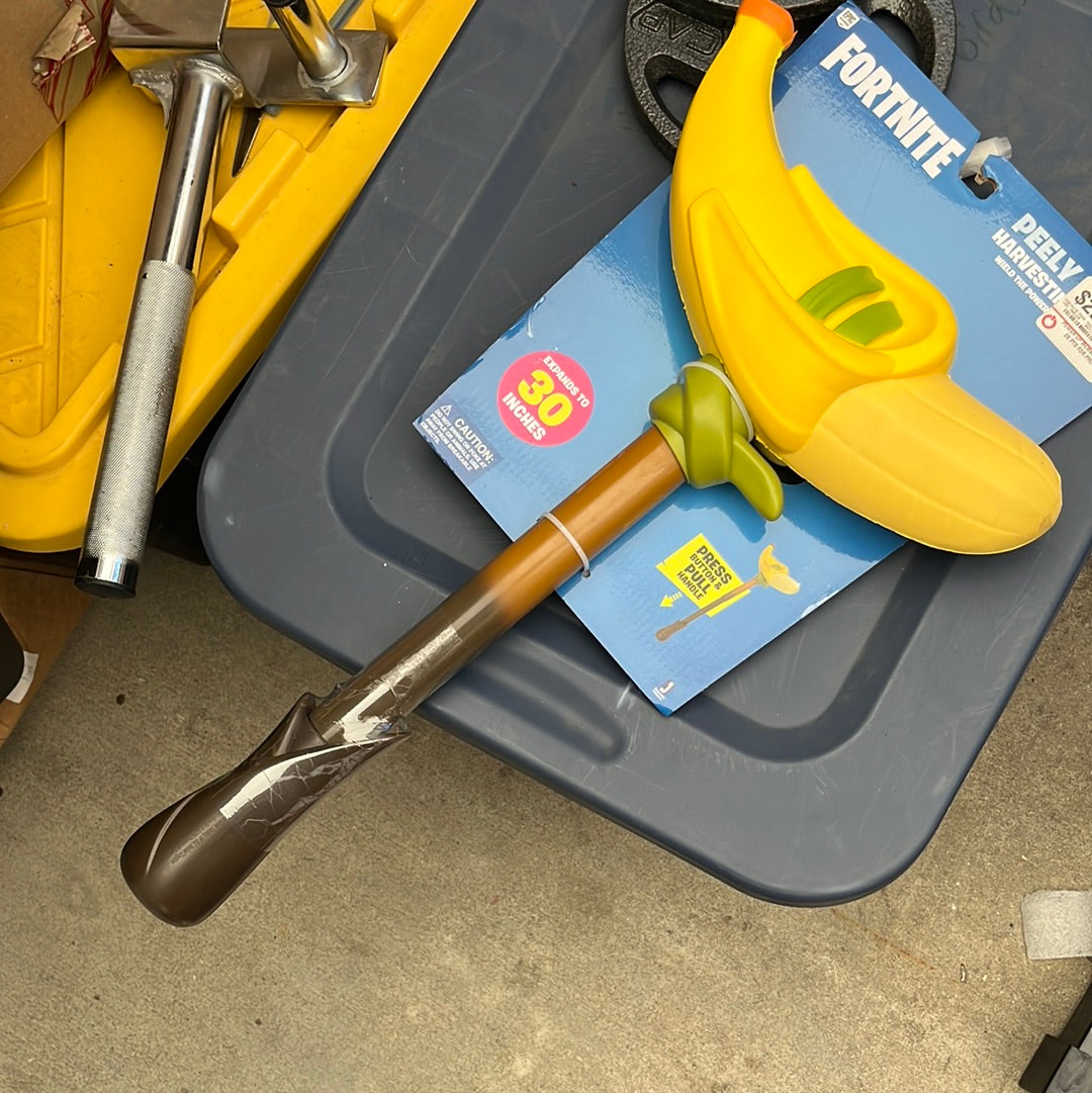 Fortnite Peely Harvesting Tool – Superior Toys and Collectibles